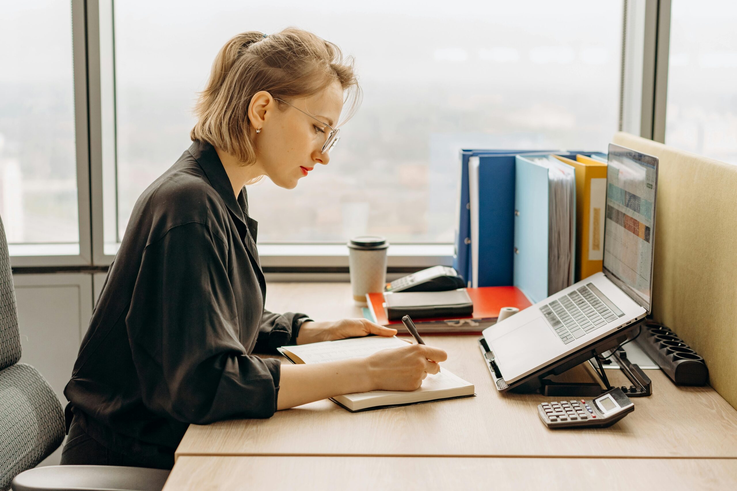 The Ultimate Guide to Using a Personal Net Worth Tracker for Financial